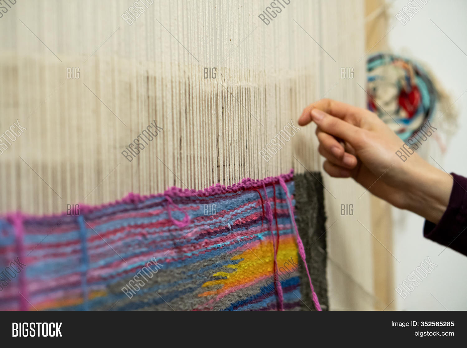 Balinese Women Weaving Image & Photo (Free Trial) | Bigstock