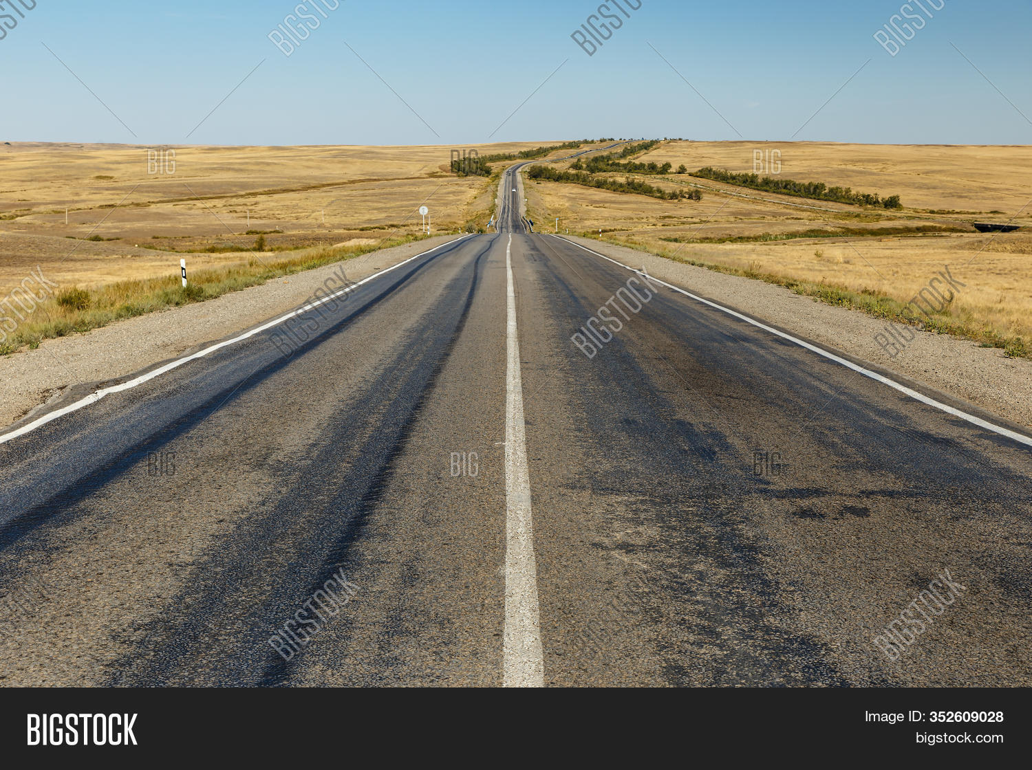 Empty Asphalt Road Image & Photo (Free Trial) | Bigstock
