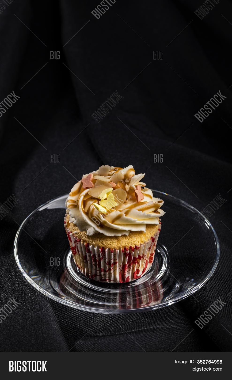 One Vanilla Cupcake Image & Photo (Free Trial) | Bigstock