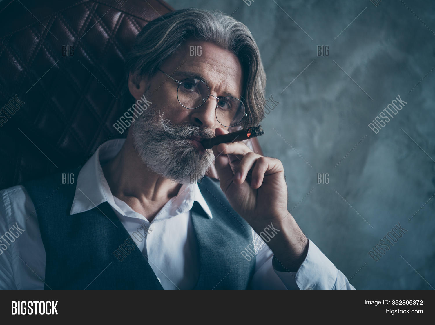 Close Photo Harsh Image & Photo (Free Trial) | Bigstock