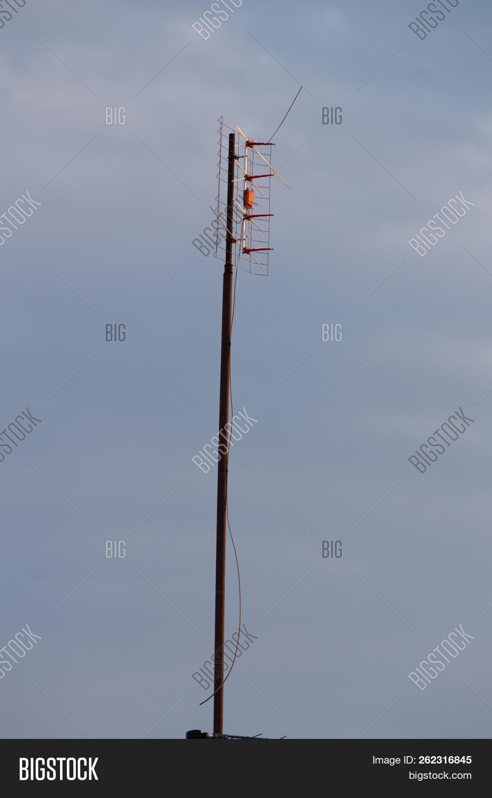 Yagi Dvbt Tv Reception Image & Photo (Free Trial) | Bigstock