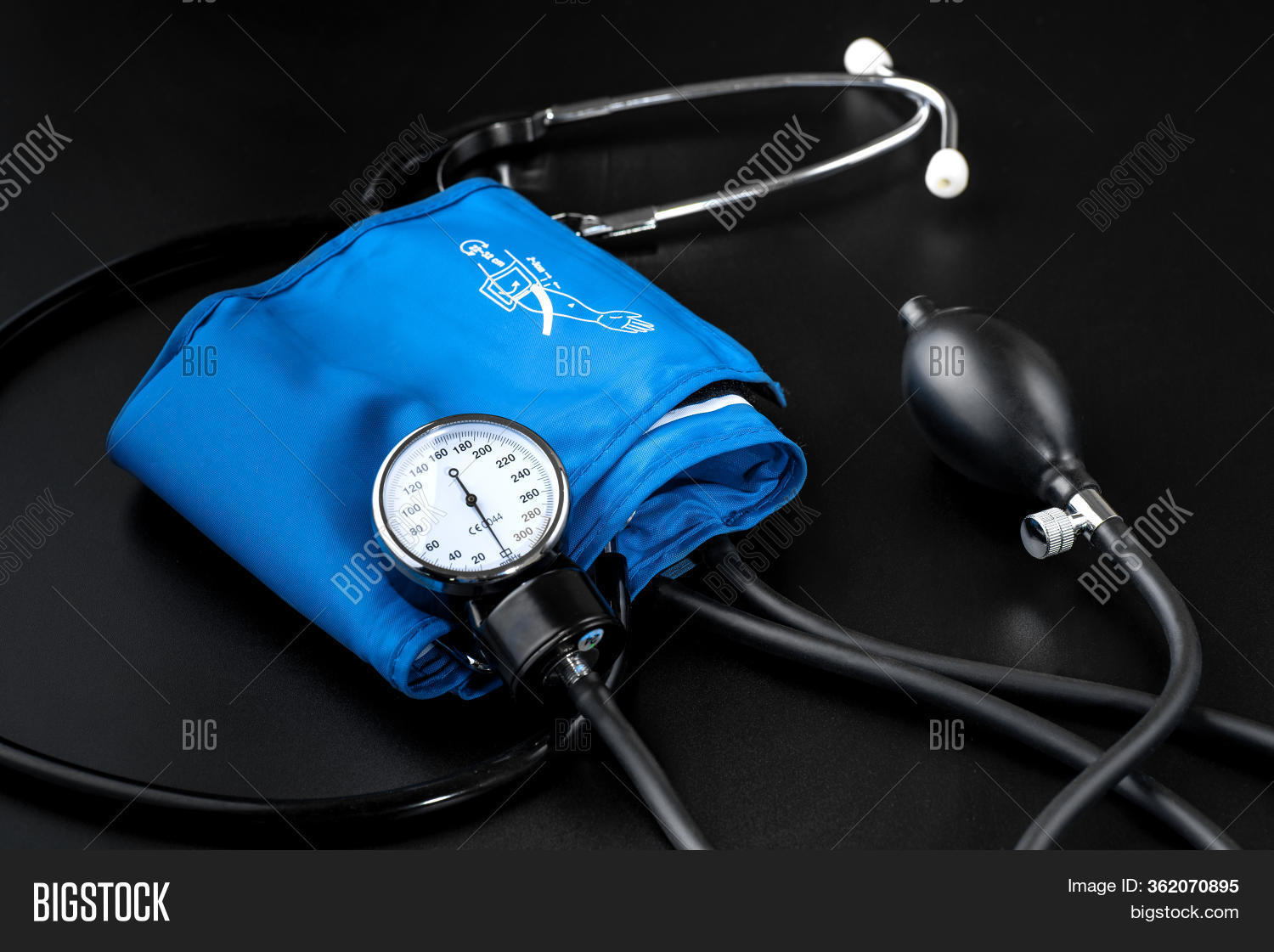 Device Measuring Blood Image & Photo (Free Trial) | Bigstock