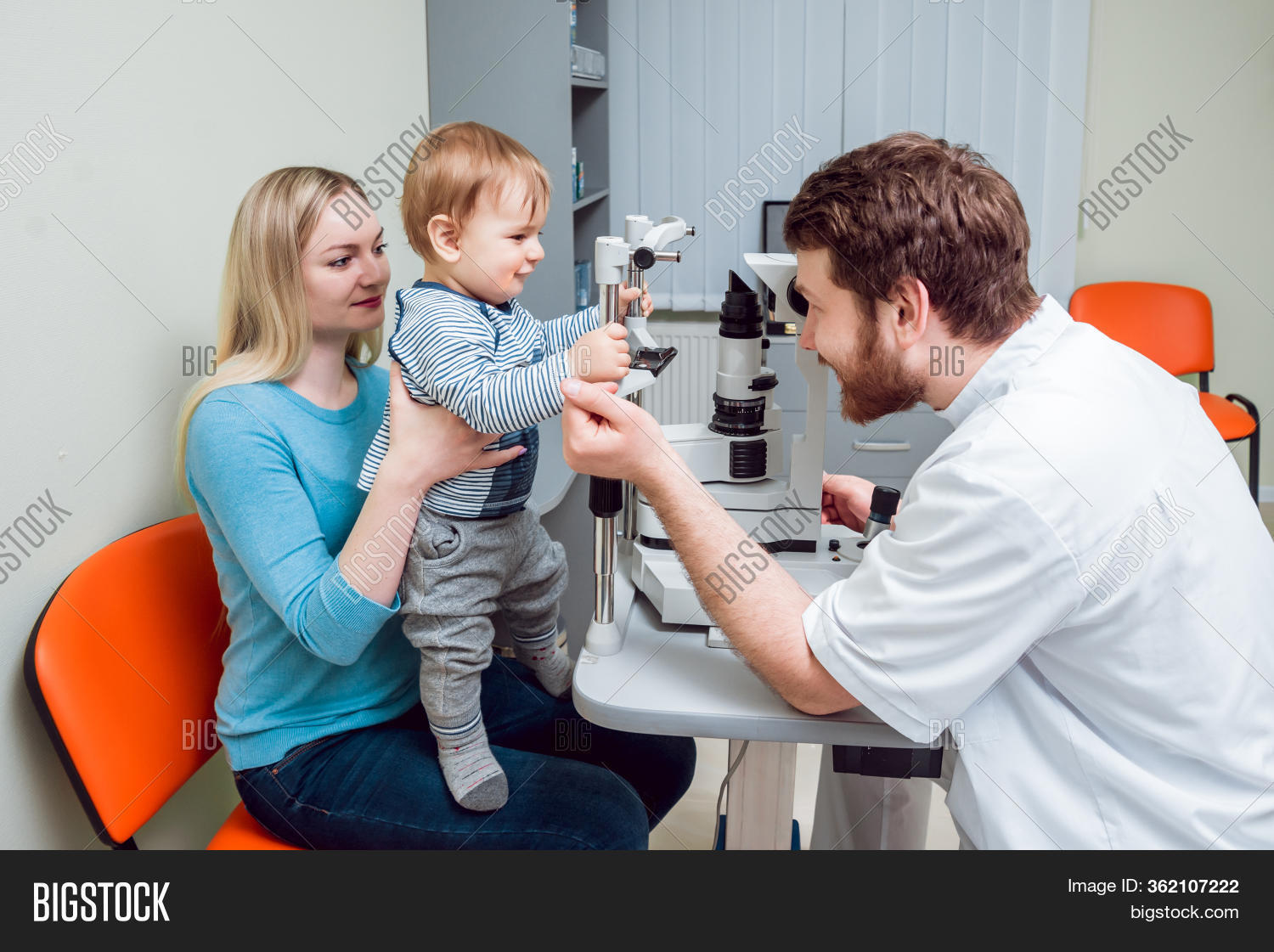 Slit Lamp Examination Image & Photo (Free Trial) | Bigstock