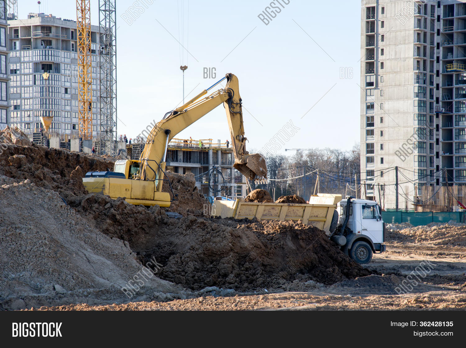Excavator Digging Sand Image & Photo (Free Trial) | Bigstock