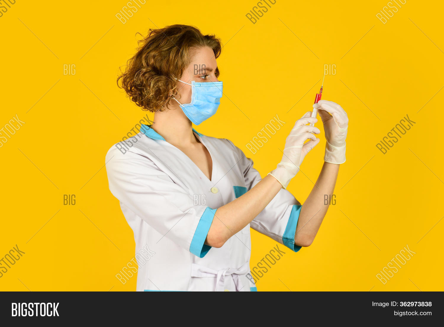 Doctor Syringe Image & Photo (Free Trial) | Bigstock
