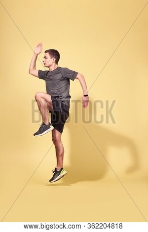 Side View Of Man Running Images, Illustrations & Vectors (Free) - Bigstock
