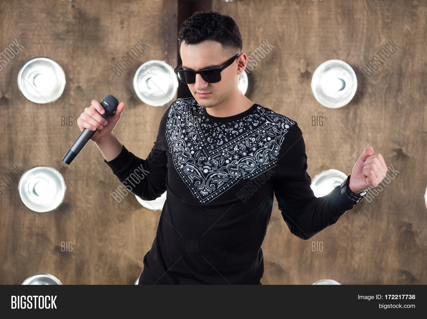 Male Rock Singer Image & Photo (Free Trial) | Bigstock