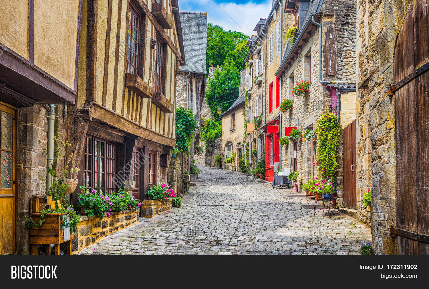 Beautiful Alley Old Image & Photo (Free Trial) | Bigstock