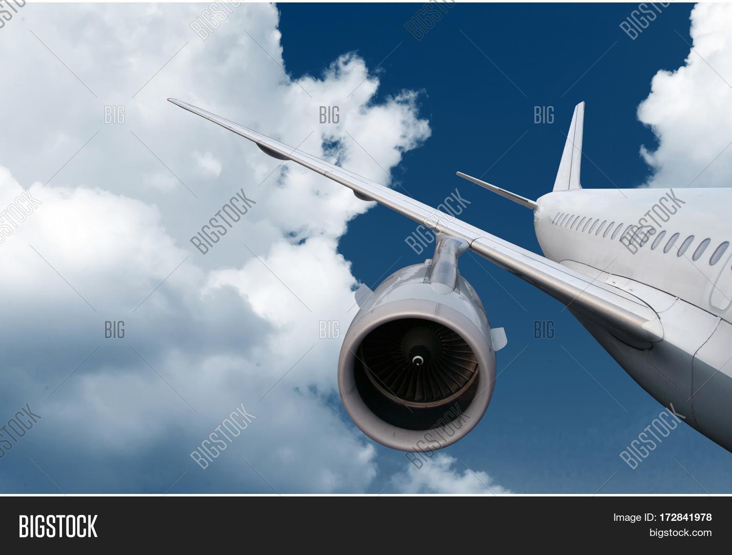 Airplane Flying Down. Image & Photo (Free Trial) | Bigstock