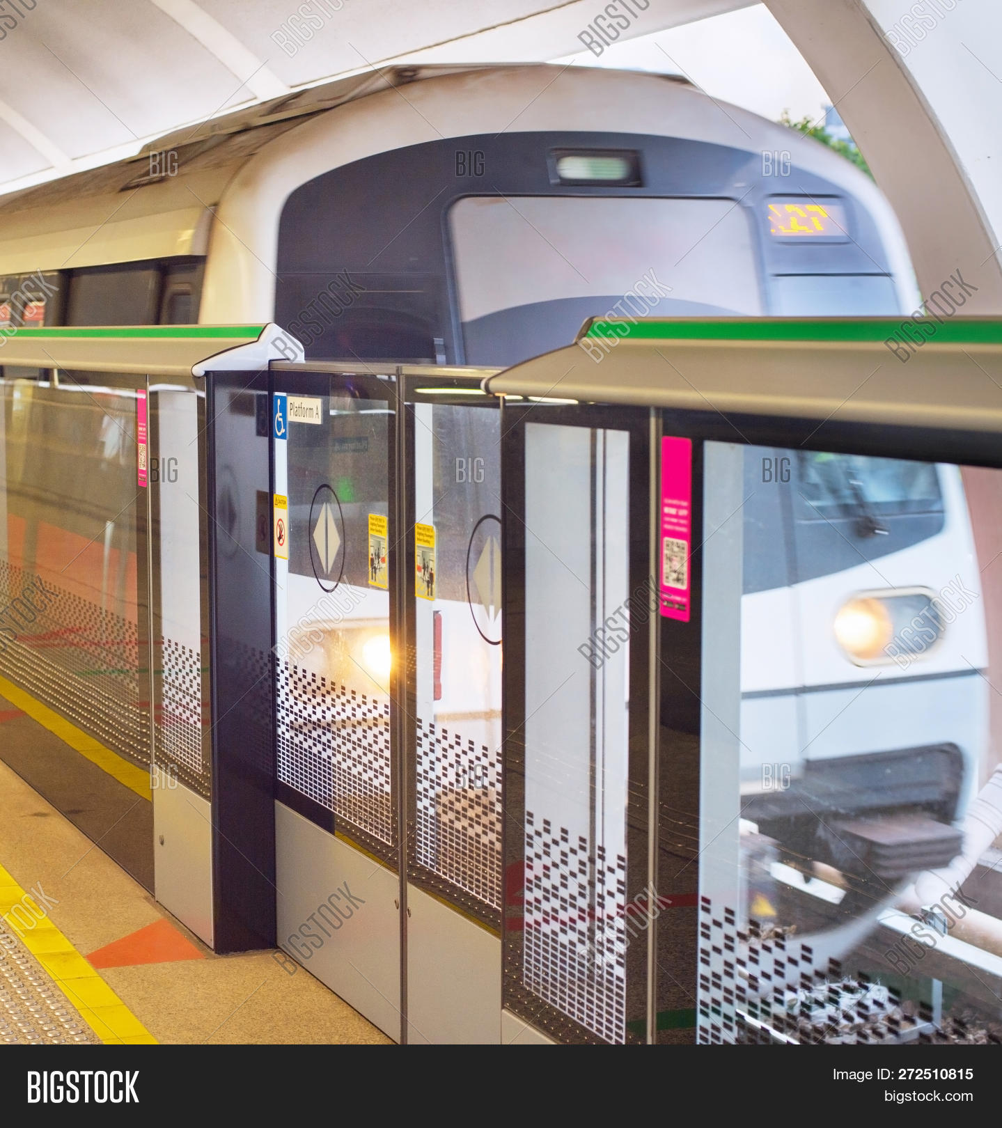 Light Rail Transit Image & Photo (Free Trial) | Bigstock