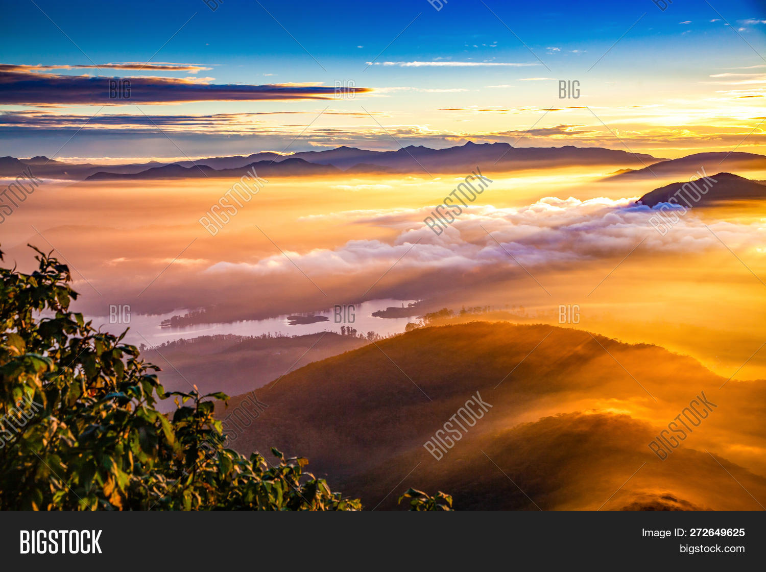 Sri Pada Sun Rise