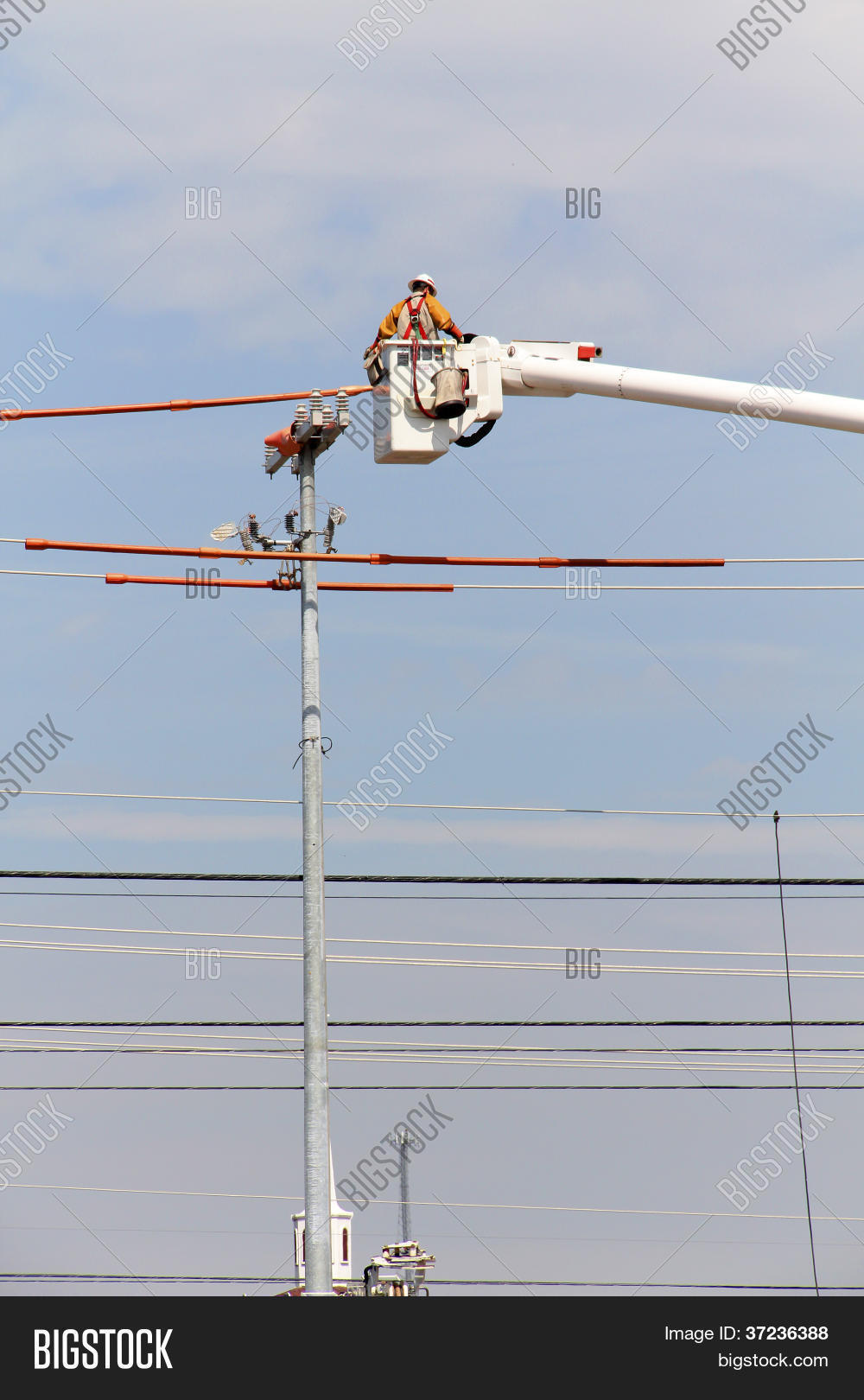 Electric Linesman Image & Photo (Free Trial) | Bigstock