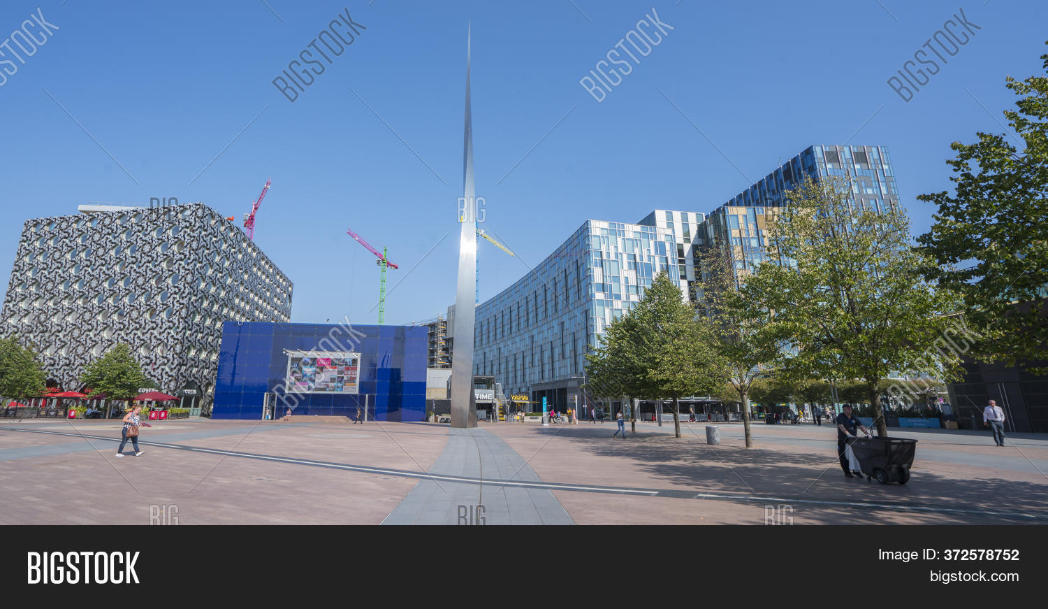 Peninsula Square North Image & Photo (Free Trial) | Bigstock