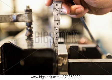 Operator Check Gap Image & Photo (Free Trial) | Bigstock