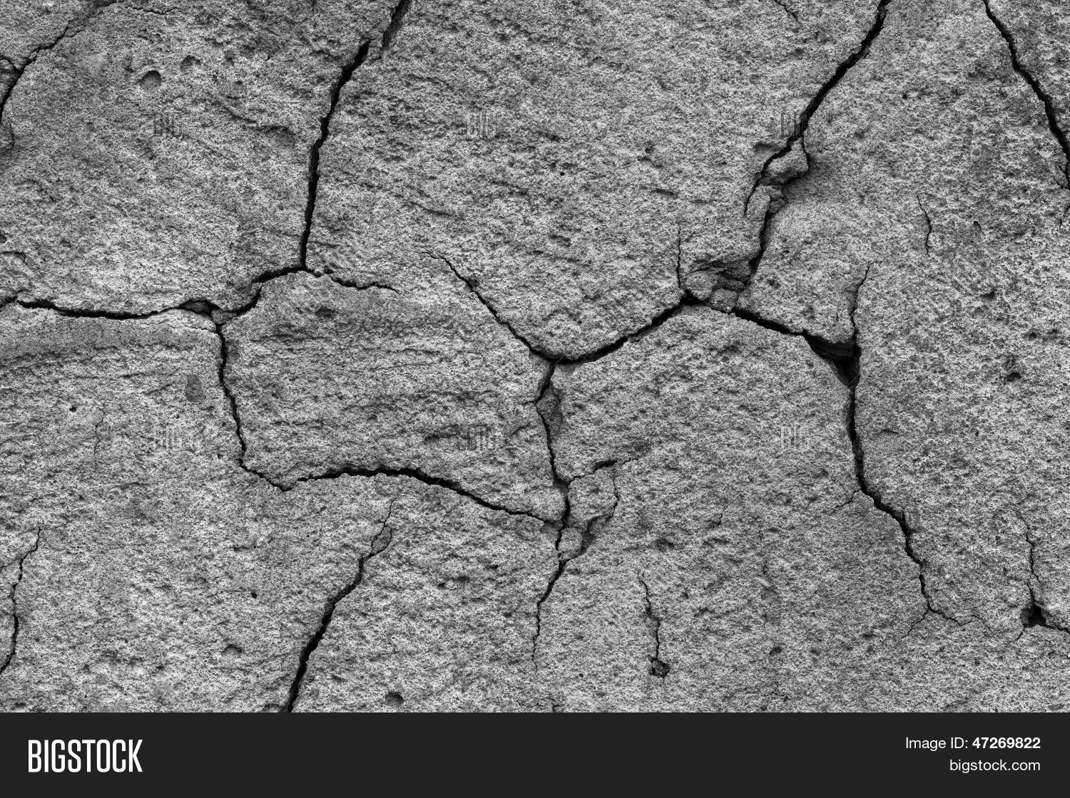 Cracked Concrete Wall Image & Photo (Free Trial) | Bigstock