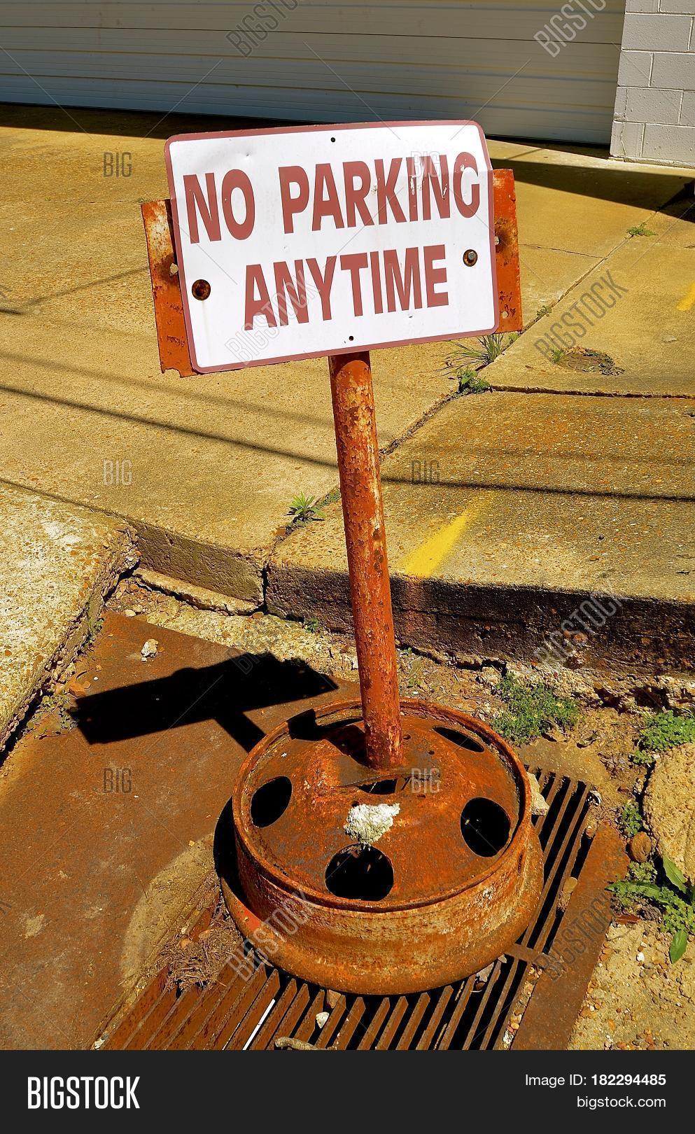 Old Rusty Car Rim Image & Photo (Free Trial) | Bigstock