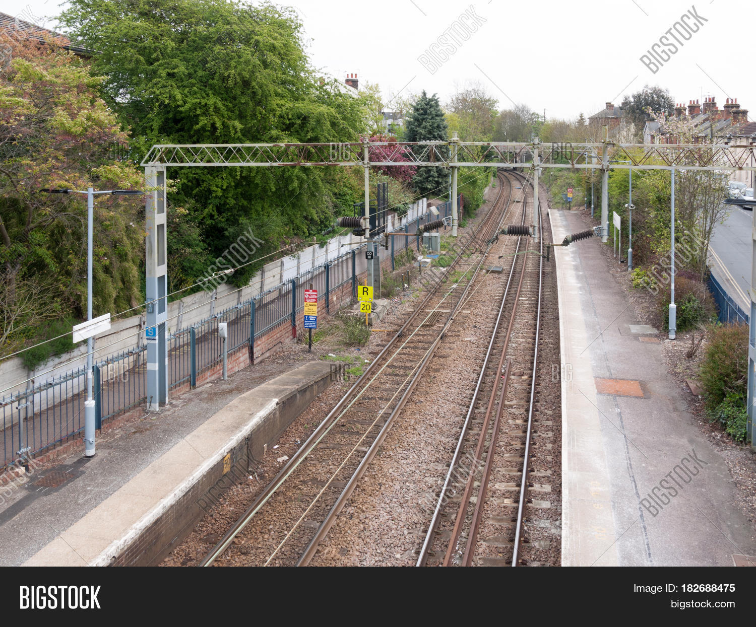 Train Tracks No Train Image & Photo (Free Trial) | Bigstock
