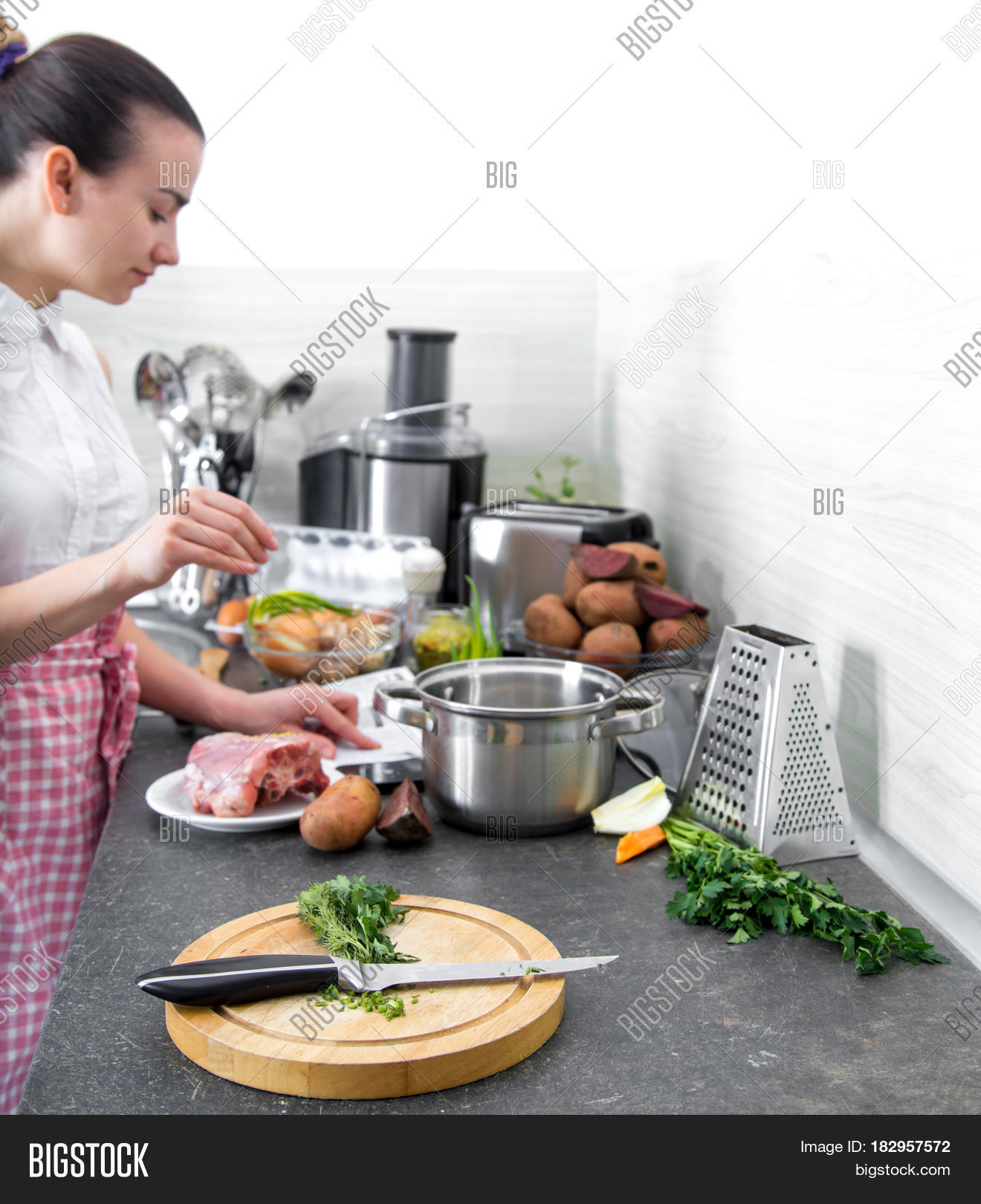 Cooking Kitchen Body Image & Photo (Free Trial) | Bigstock