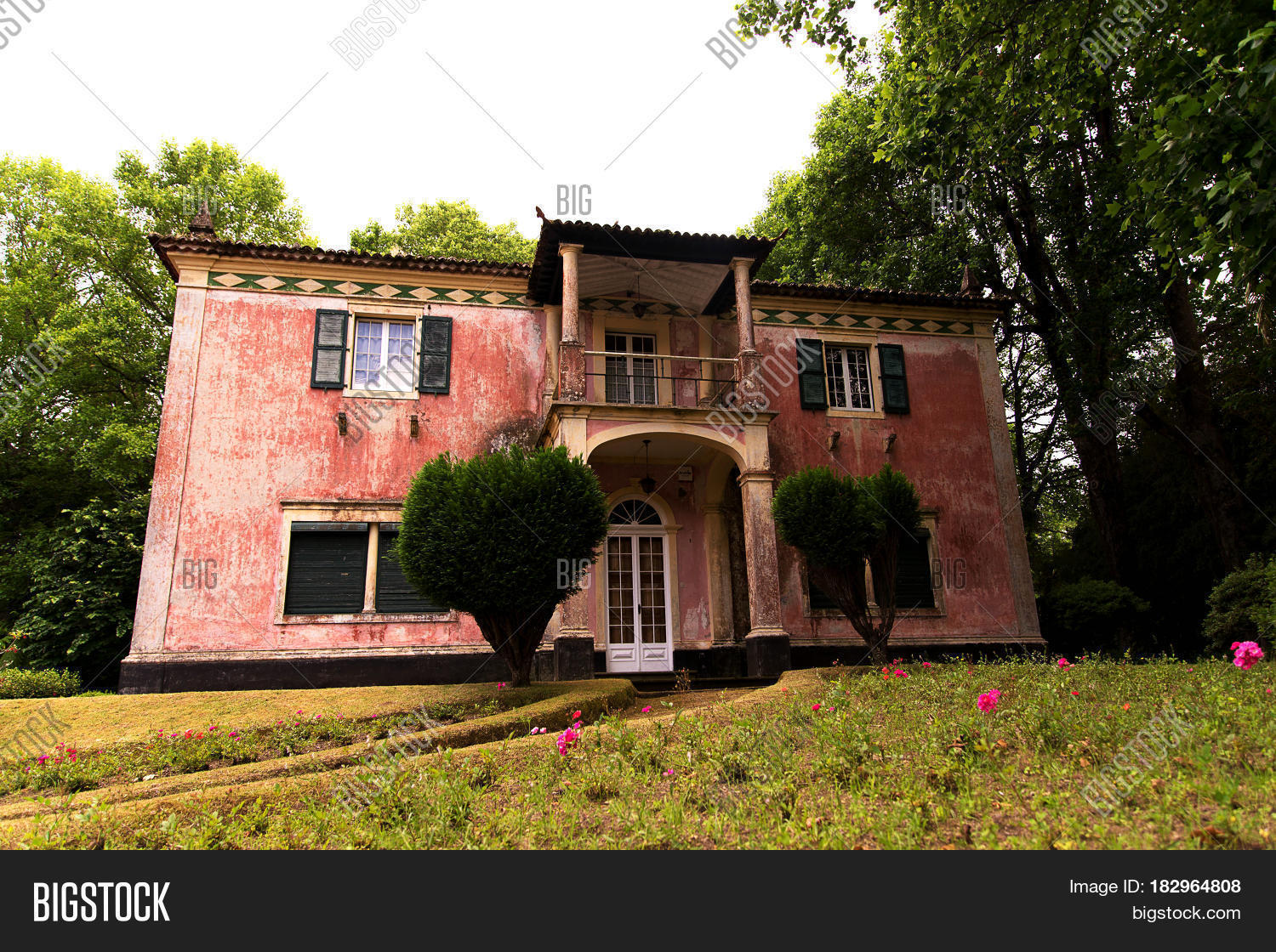 Abandoned Dilapidated Image & Photo (Free Trial) | Bigstock