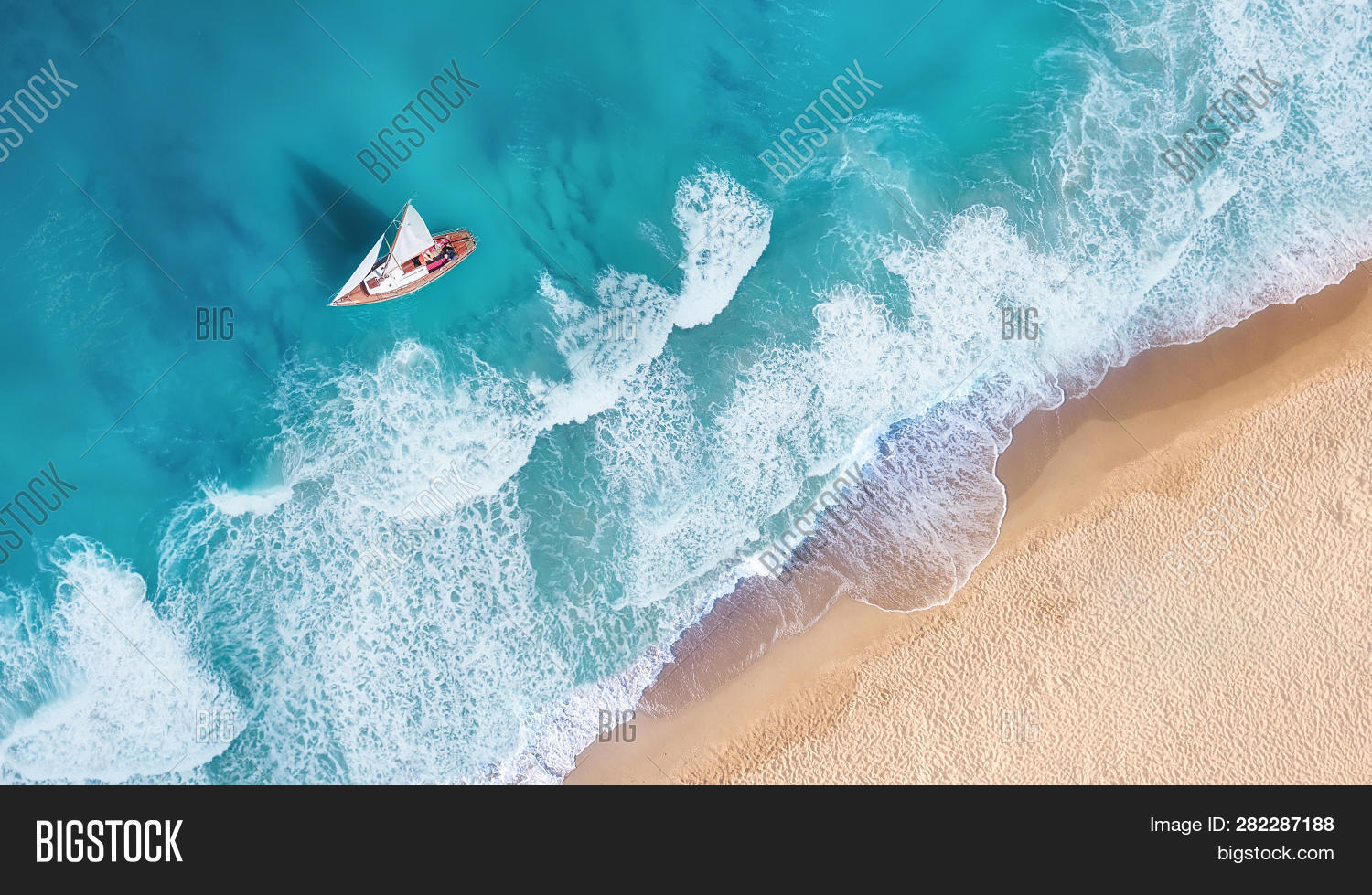 Waves Yacht Top View. Image & Photo (Free Trial) | Bigstock
