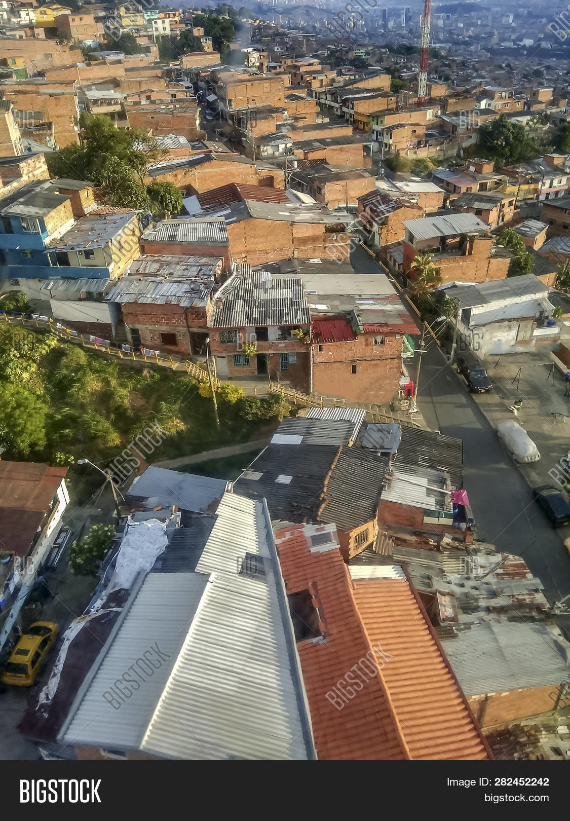 Comuna Slum / Slums Image & Photo (Free Trial) | Bigstock
