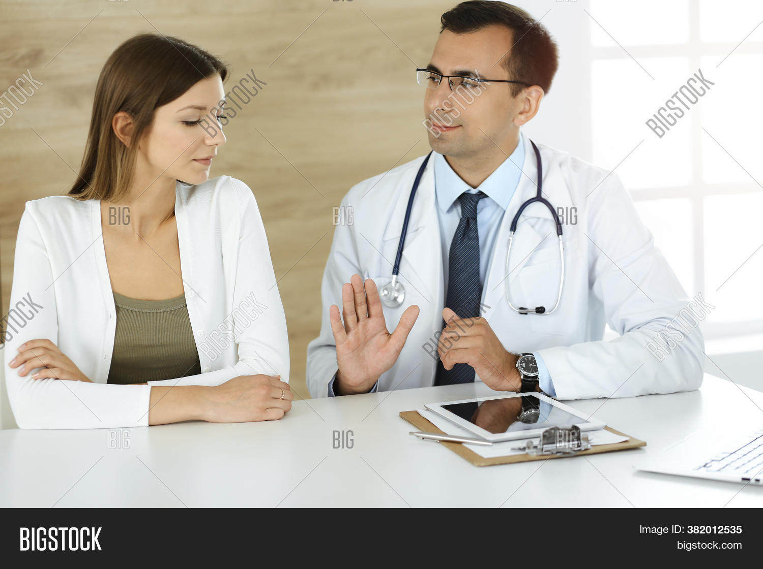Doctor Patient Image & Photo (Free Trial) | Bigstock