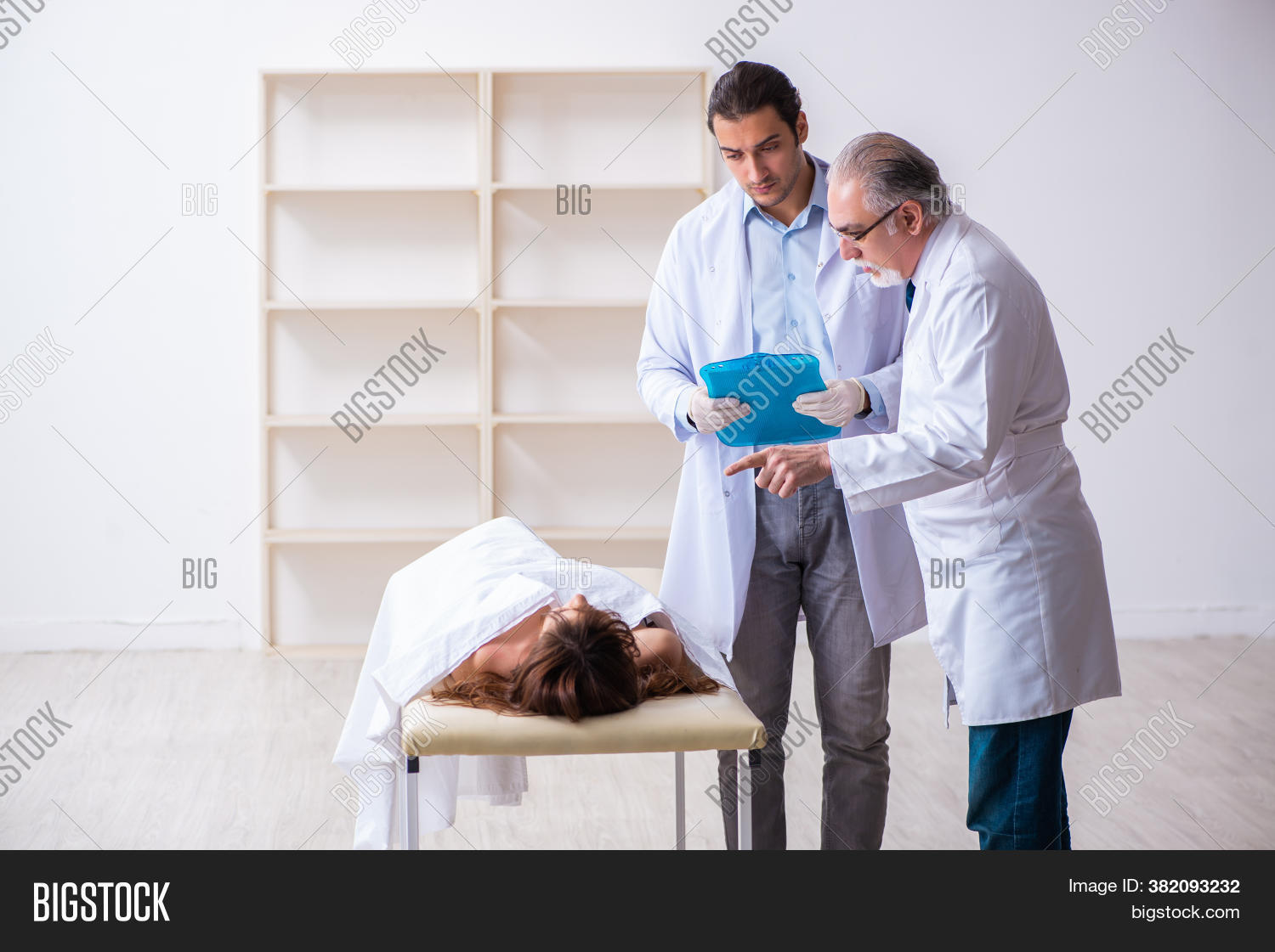 Police Coroner Image & Photo (Free Trial) | Bigstock