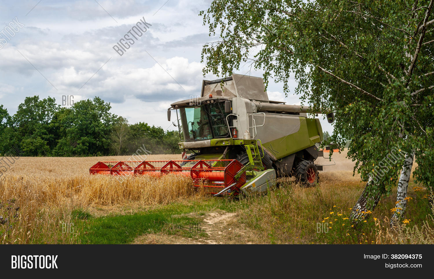Modern Harvester Work Image & Photo (Free Trial) | Bigstock