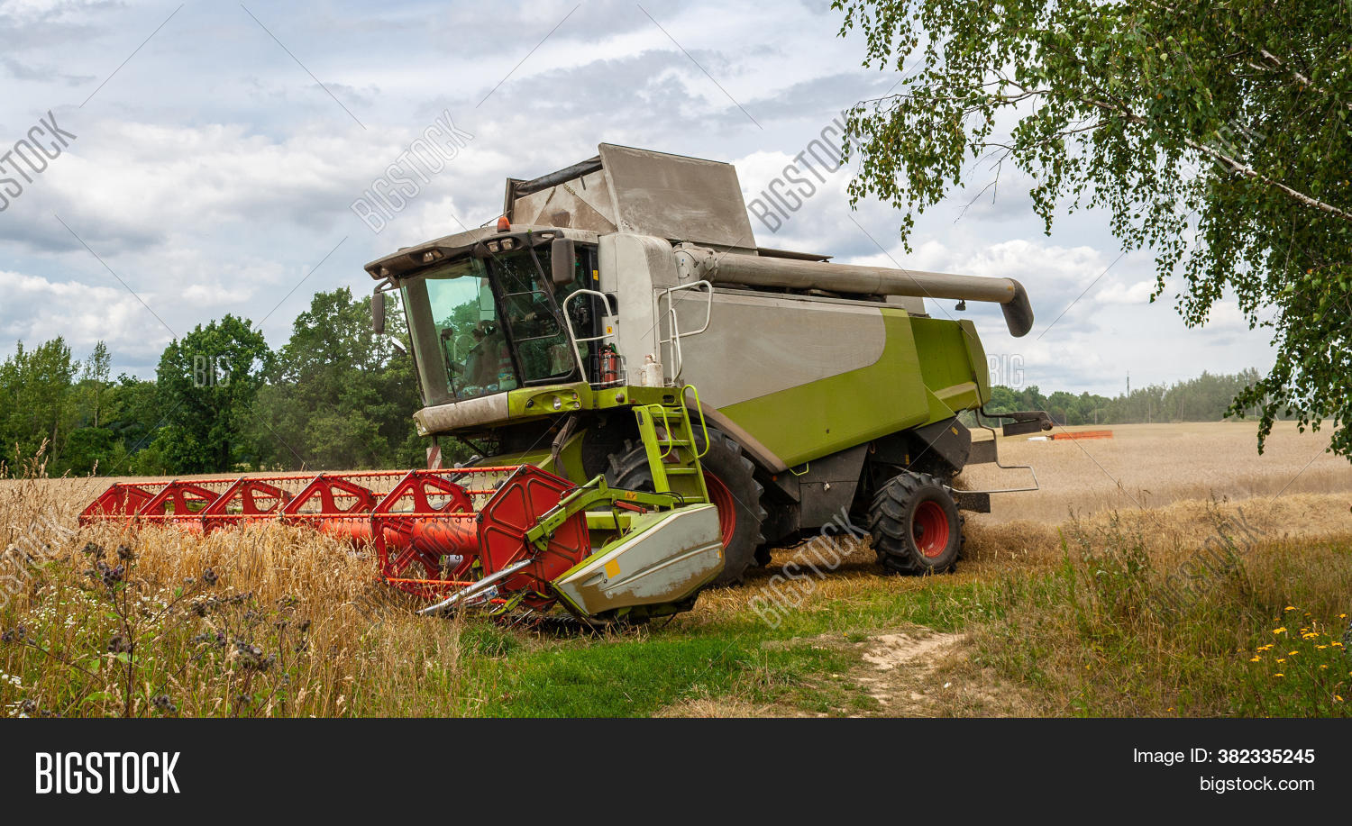 Modern Harvester Work Image & Photo (Free Trial) | Bigstock