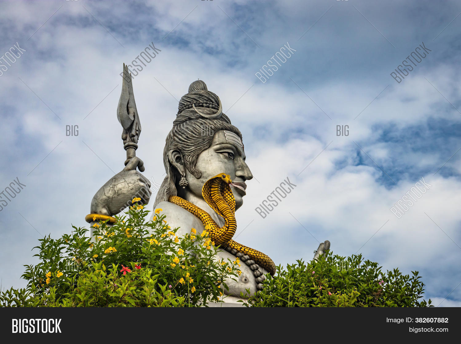 Lord Shiva Statue Image & Photo (Free Trial) | Bigstock