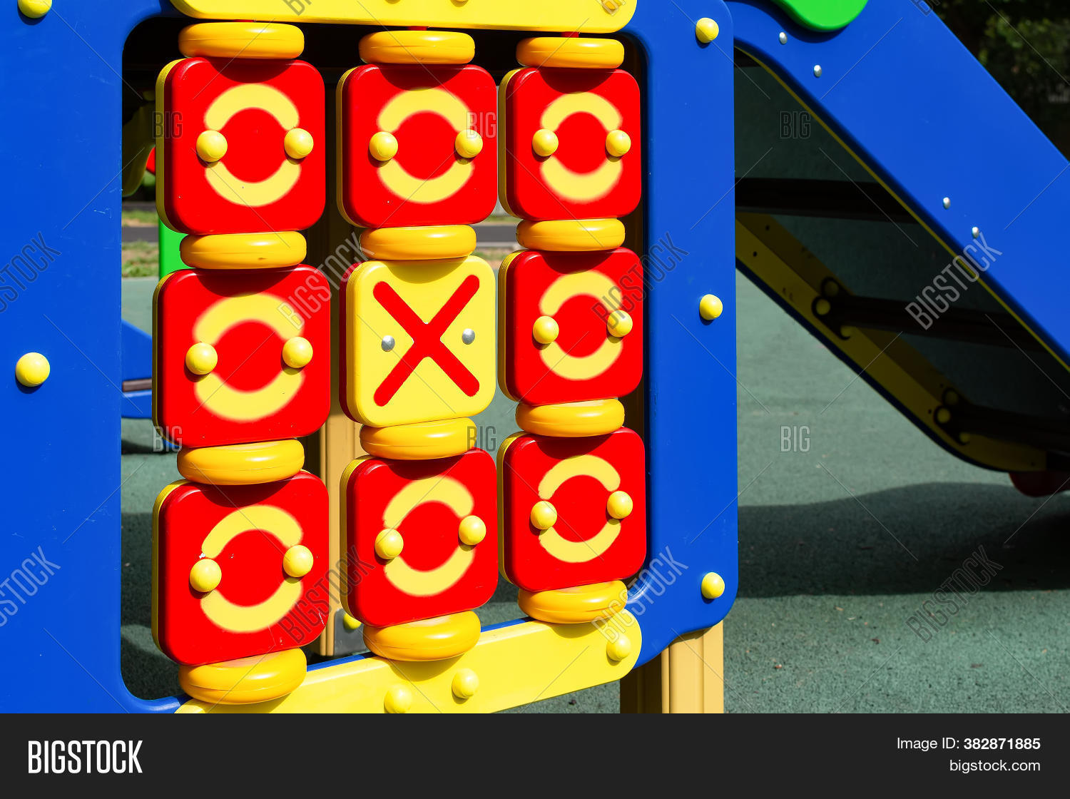 Tic-tac Toe Game Human Image & Photo (Free Trial) | Bigstock