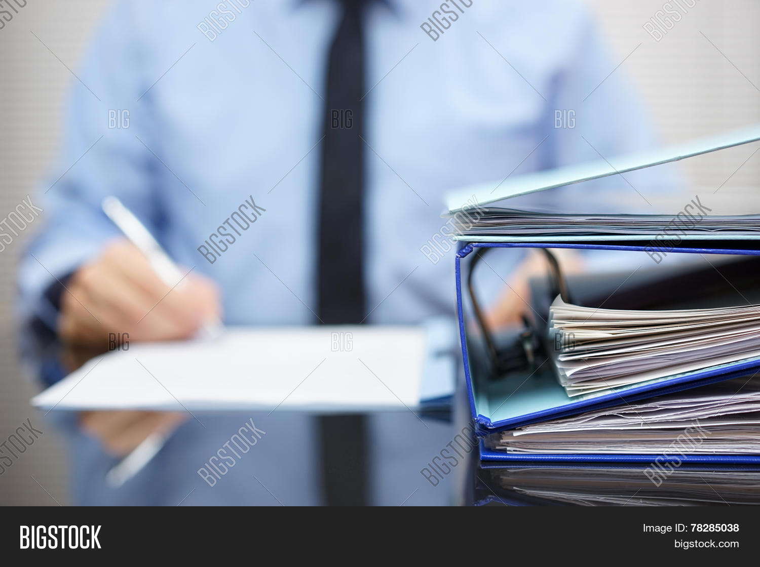 Binders Papers Waiting Image & Photo (Free Trial) | Bigstock