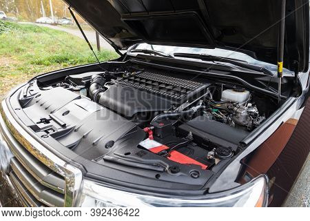 Front Engine Image & Photo (Free Trial) | Bigstock