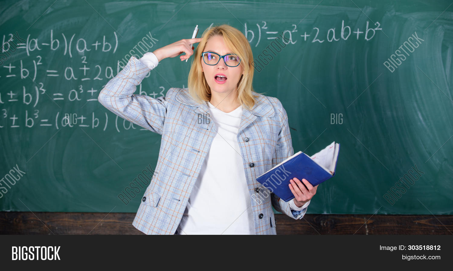 Teacher Woman Explain Image & Photo (Free Trial) | Bigstock