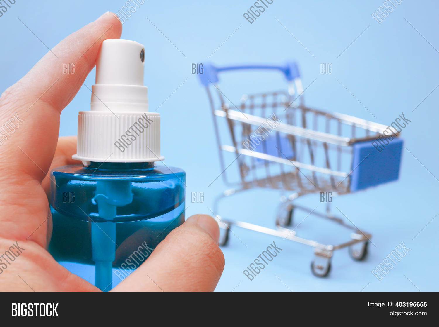 Hand Holding Alcohol Image & Photo (Free Trial) | Bigstock