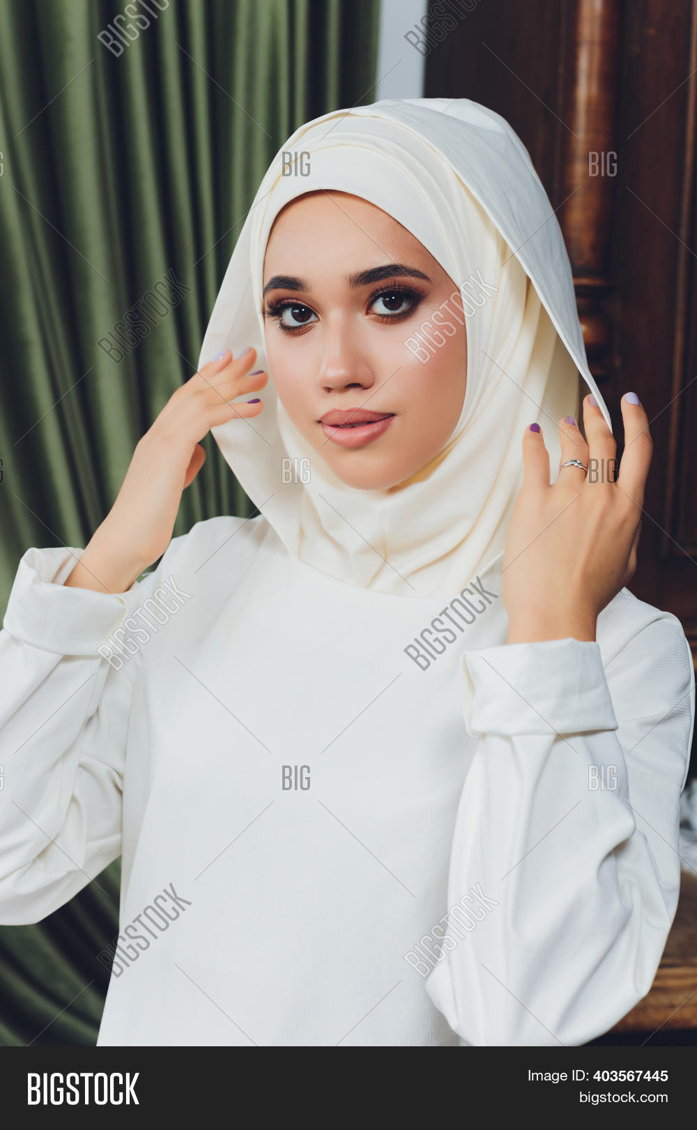 Portrait Beautiful Image & Photo (Free Trial) | Bigstock