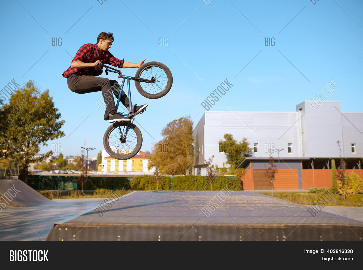 Male Bmx Biker Jumps Image & Photo (Free Trial) | Bigstock