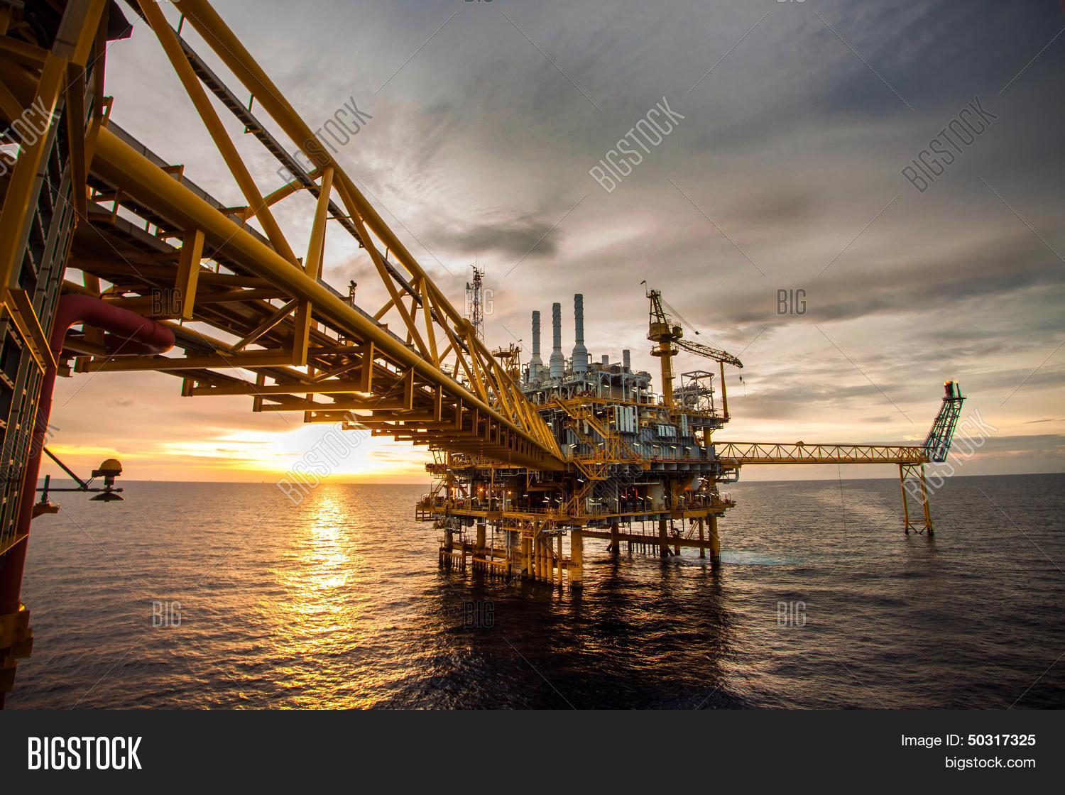 Oil Rig Platform Image & Photo (Free Trial) | Bigstock
