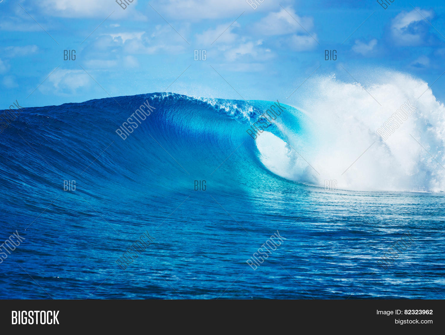 Blue Ocean Wave, Epic Image & Photo (Free Trial) | Bigstock