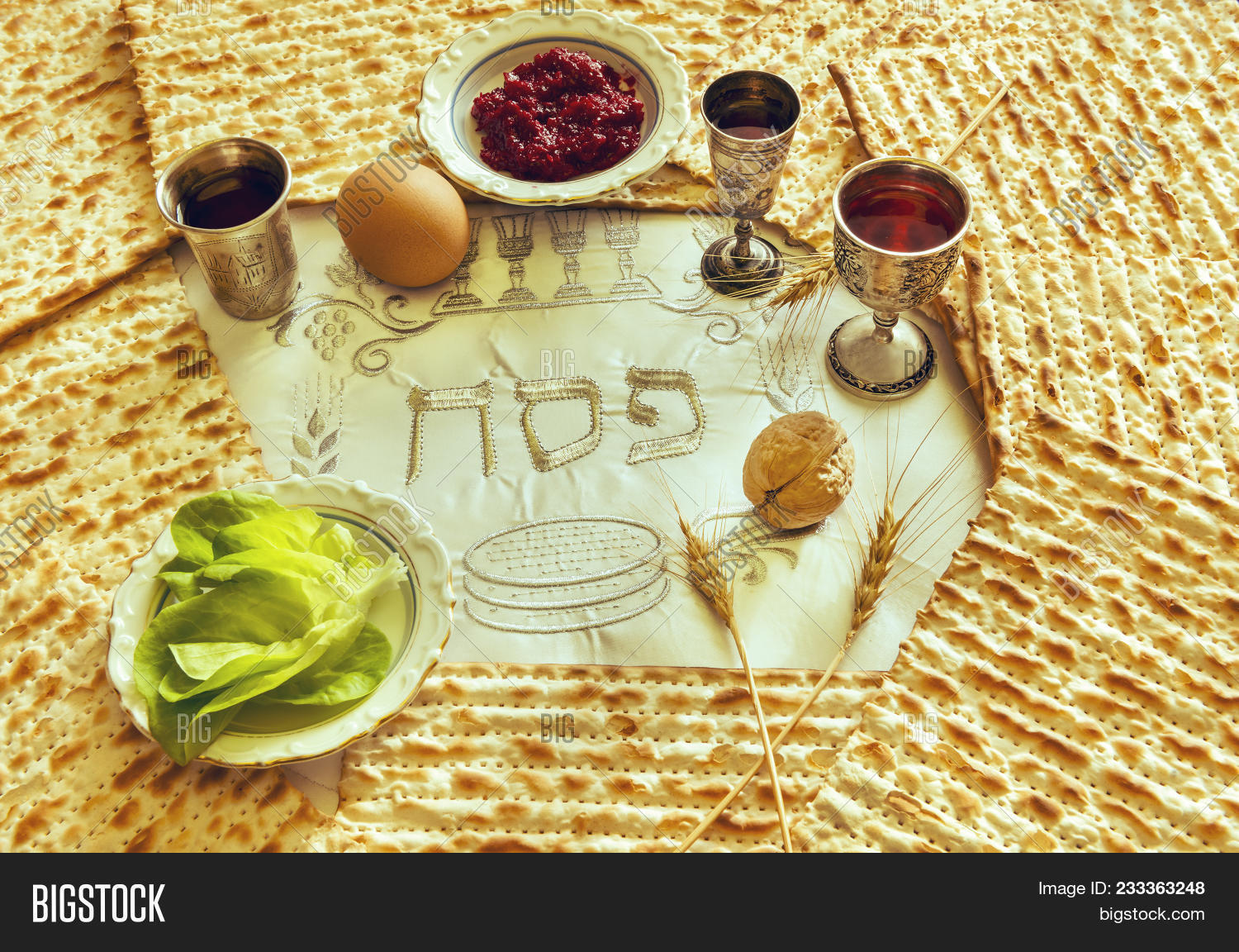 Pesah Celebration Image & Photo (Free Trial) | Bigstock