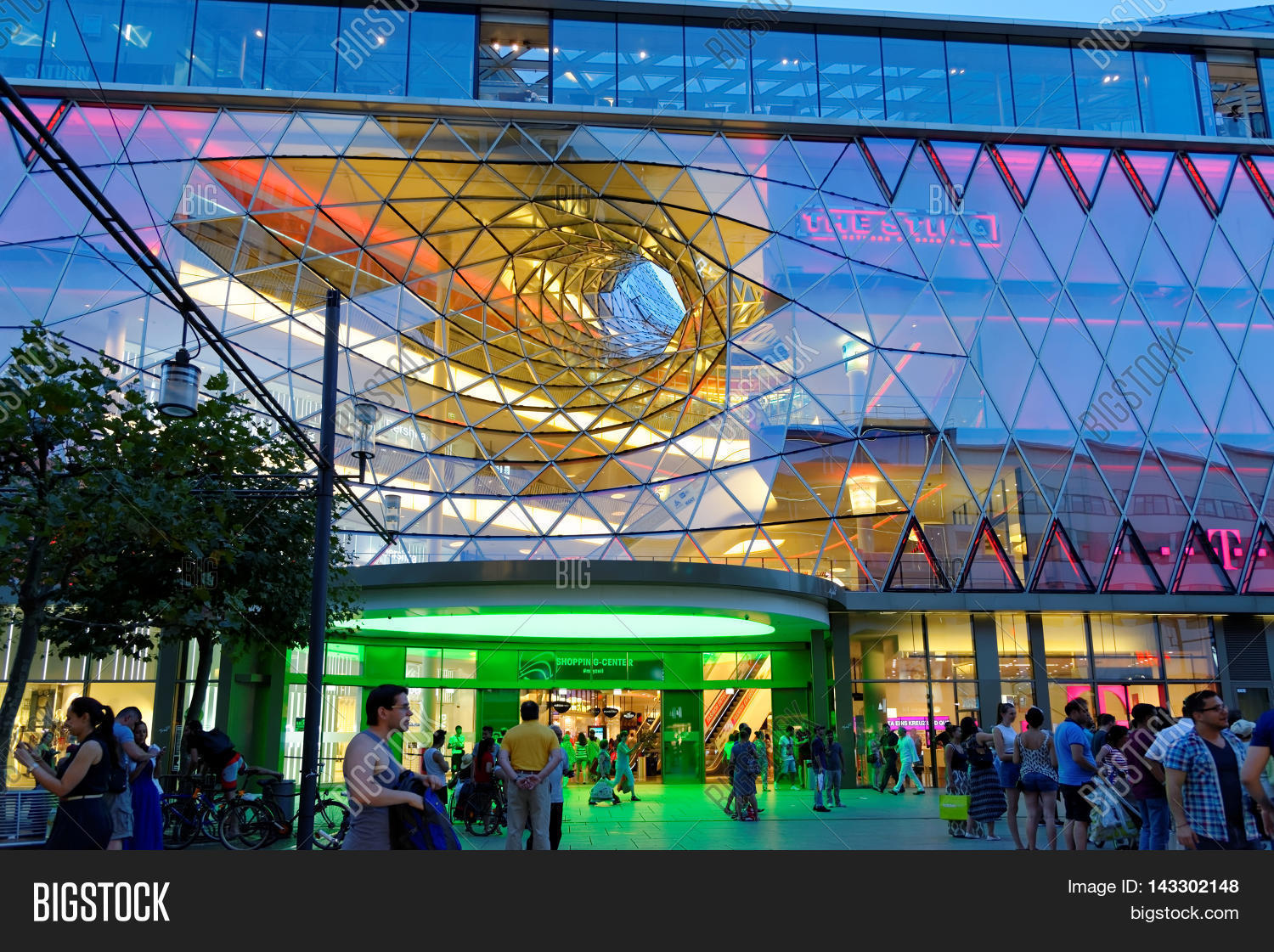 FRANKFURT MAIN GERMANY Image & Photo (Free Trial) | Bigstock