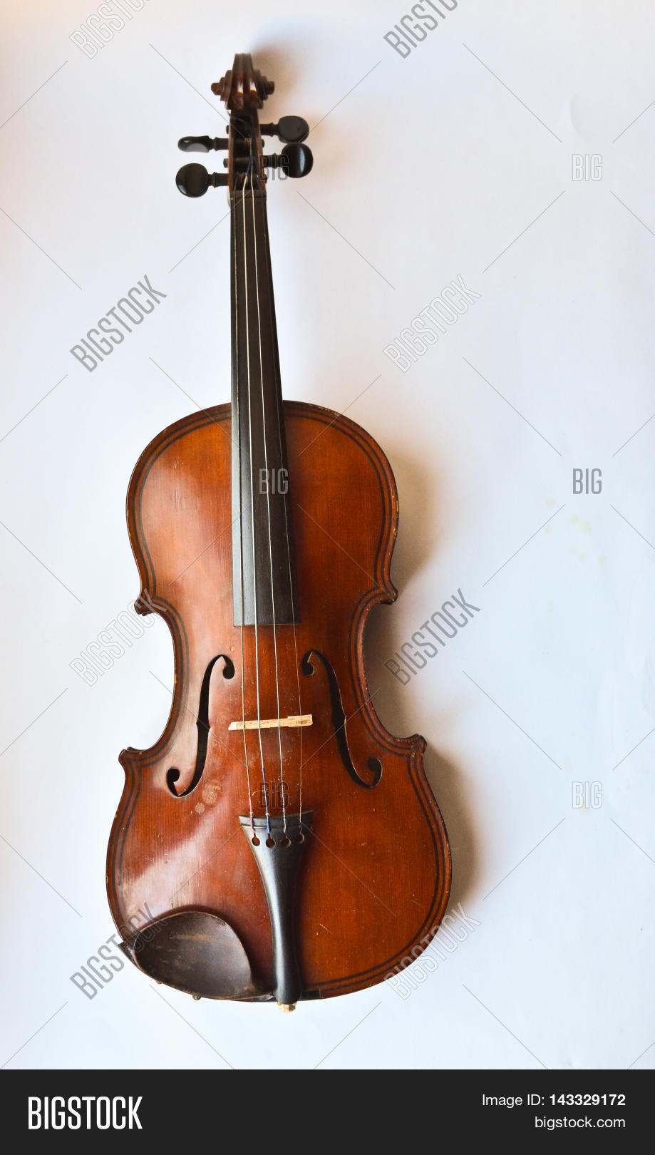 Old Violin. Old Violin Image & Photo (Free Trial) | Bigstock