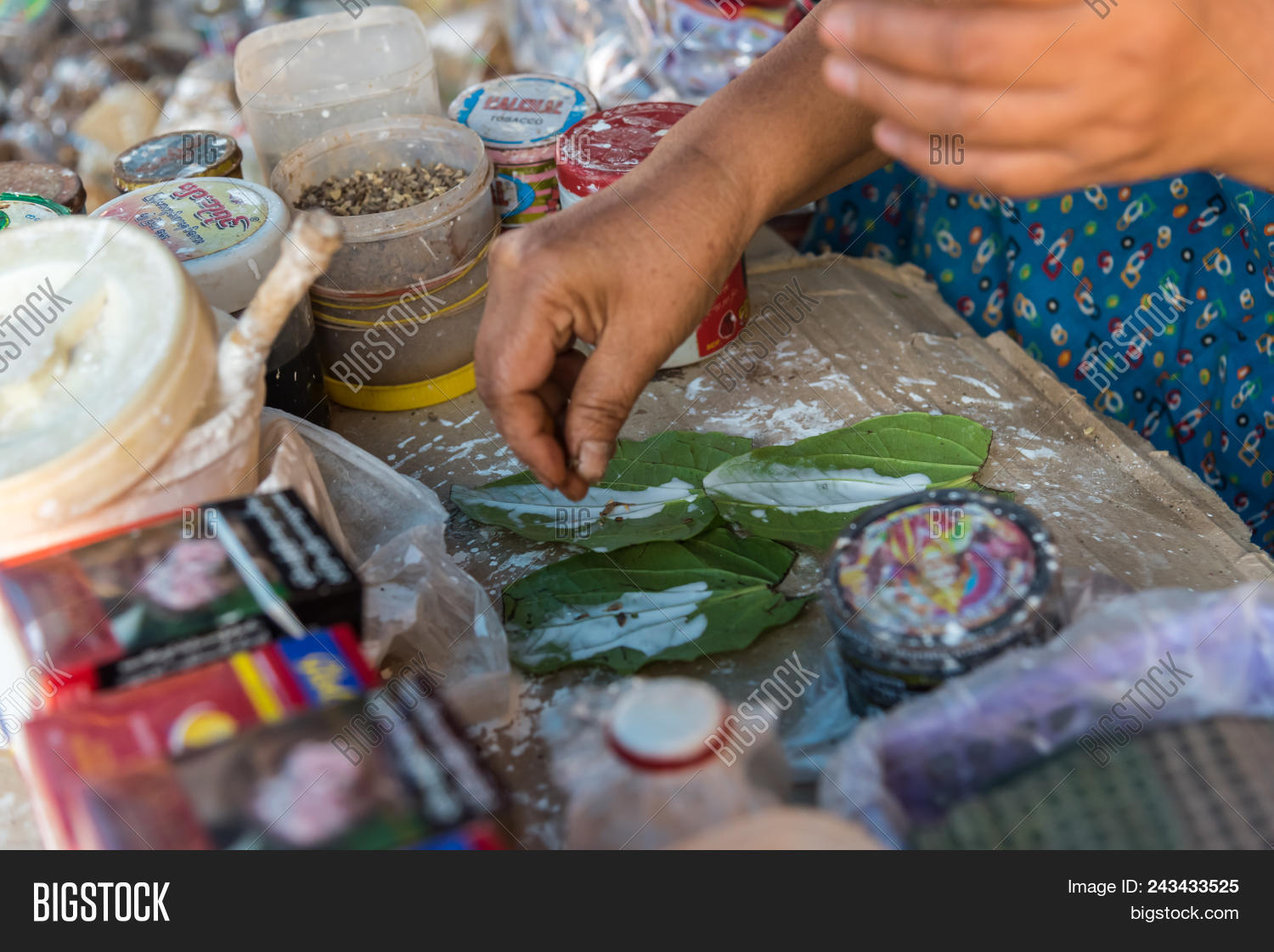 Make Chewing Gum Image & Photo (Free Trial) | Bigstock