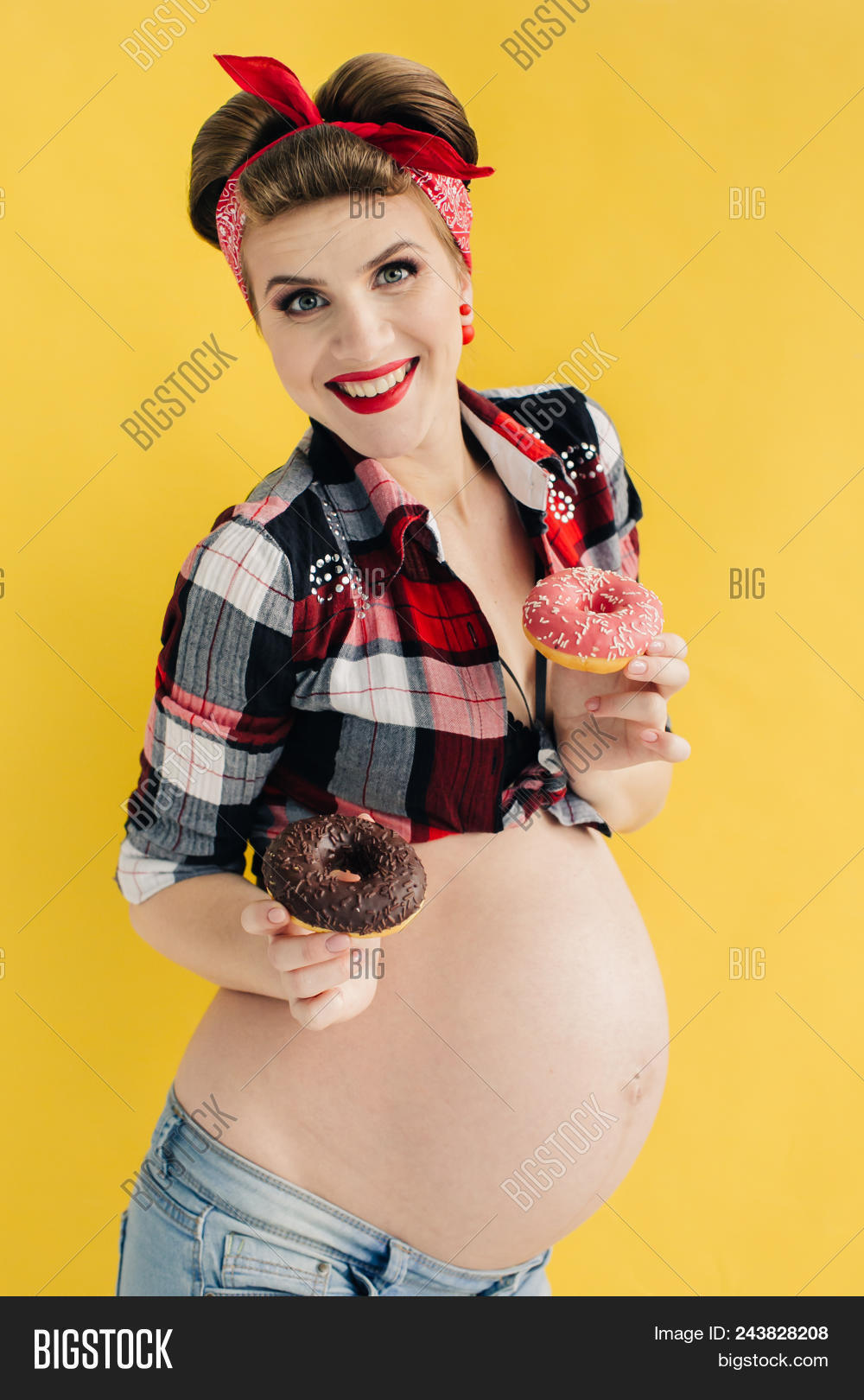 Pregnant Pin Up Asesores