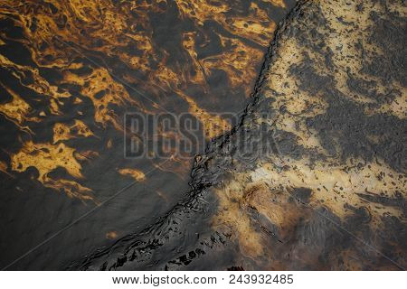 Texture Crude Oil Image & Photo (Free Trial) | Bigstock