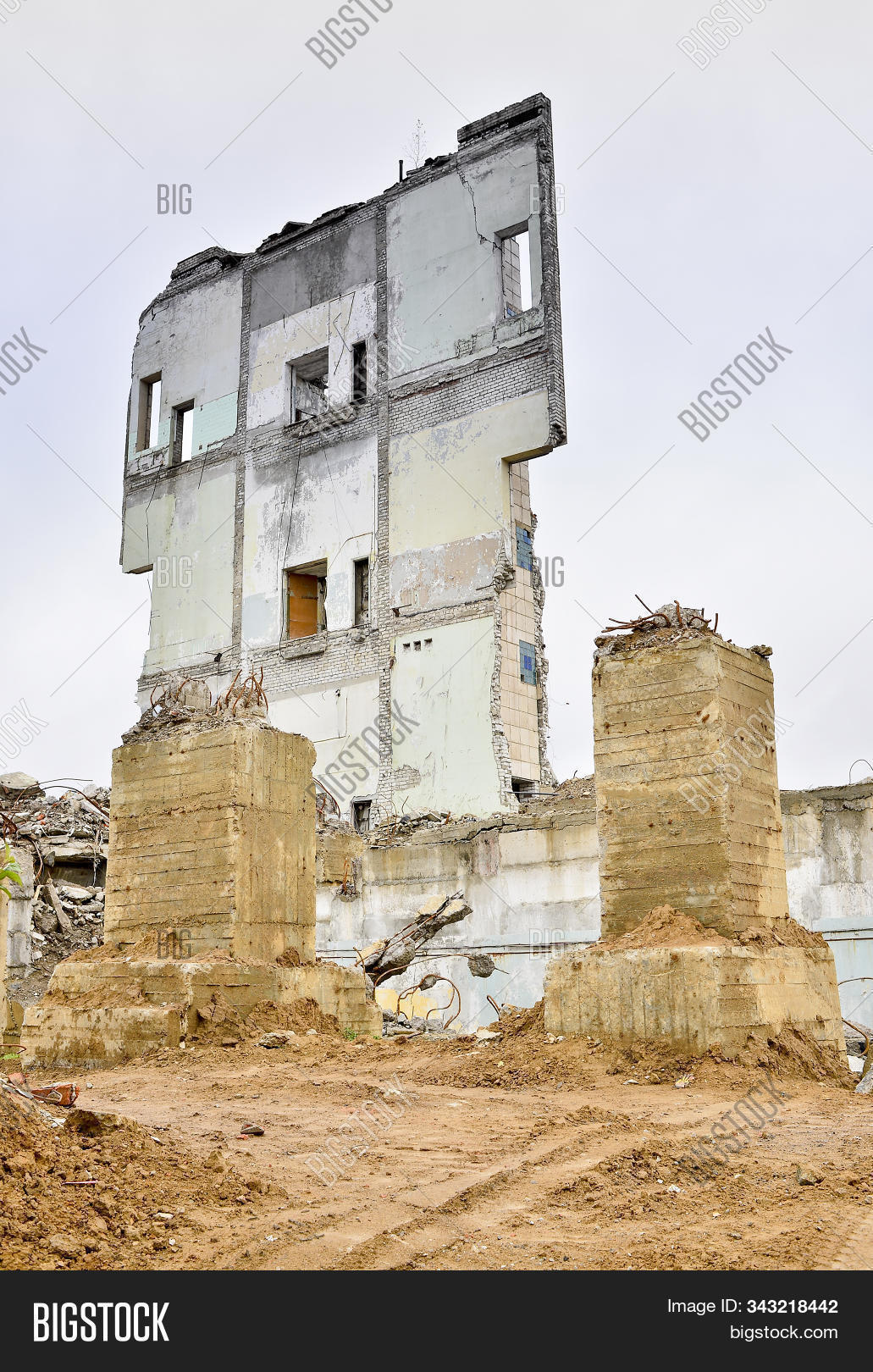 Remains Concrete Walls Image & Photo (Free Trial) | Bigstock
