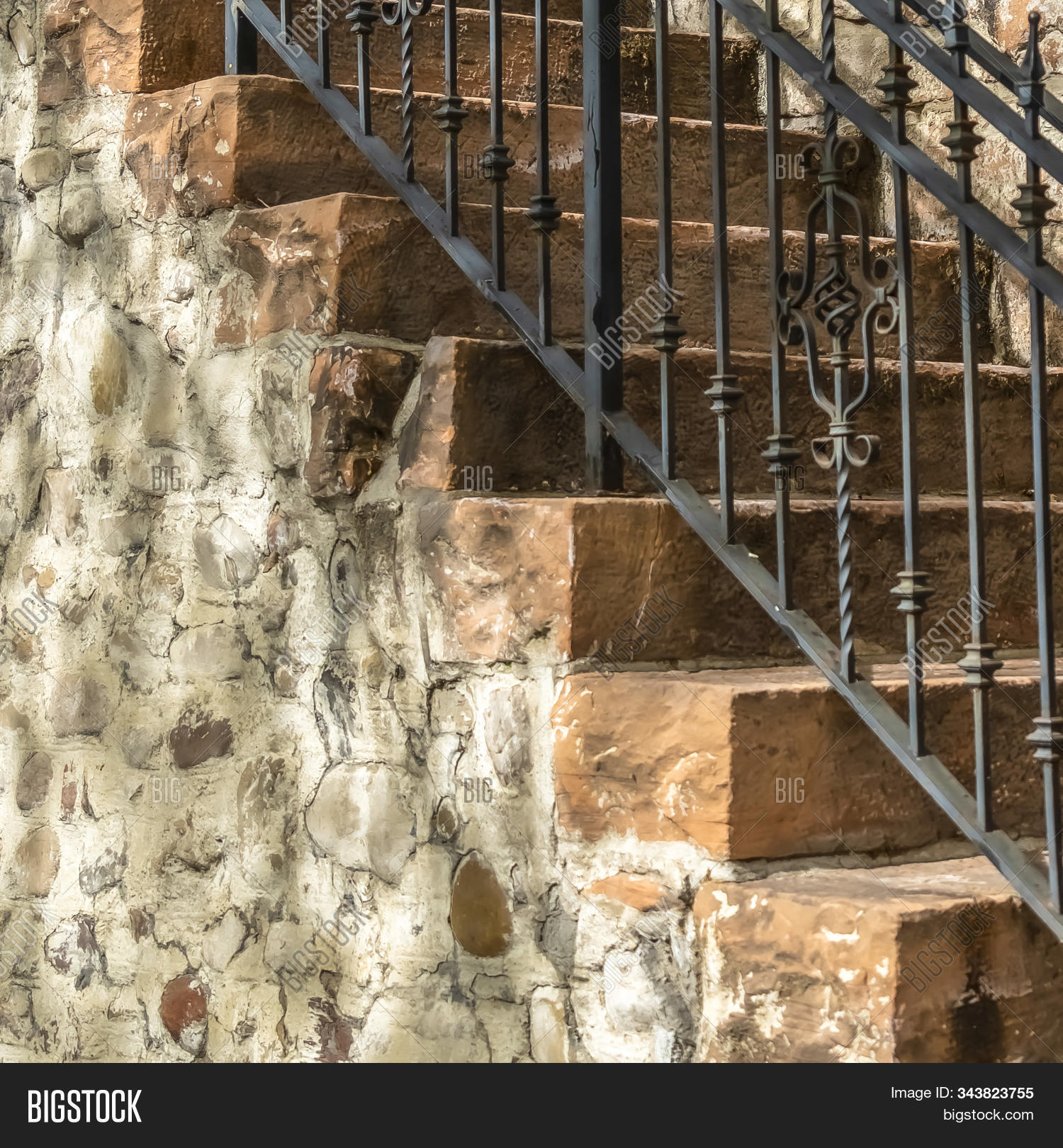 Square Outdoor Image & Photo (Free Trial) | Bigstock