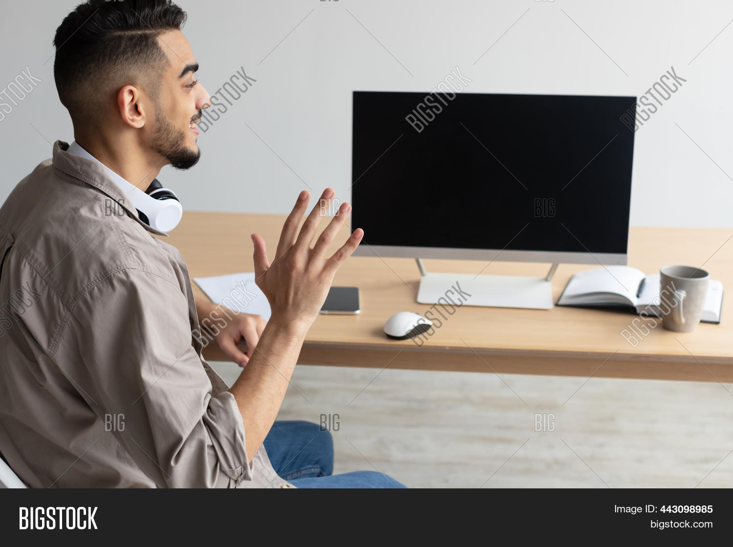 Arab Man Waving Hand Image & Photo (Free Trial) | Bigstock