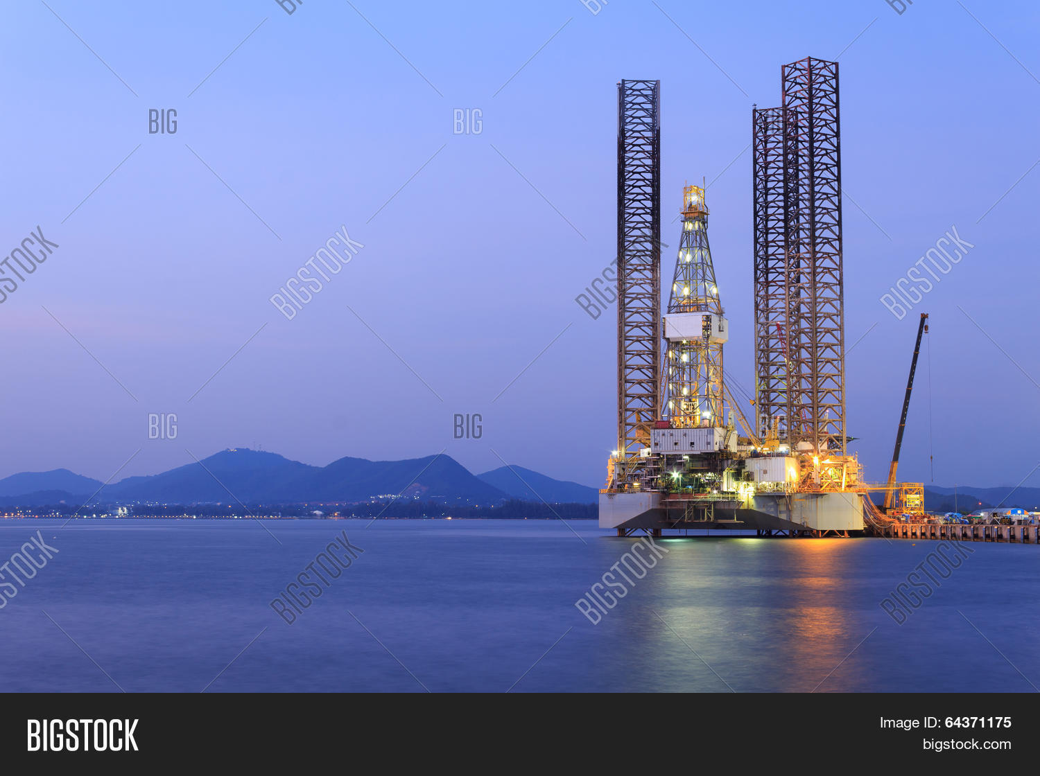Jack Oil Drilling Rig Image & Photo (Free Trial) | Bigstock