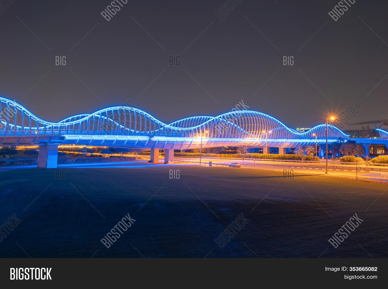 Meydan Bridge Street Image & Photo (Free Trial) | Bigstock